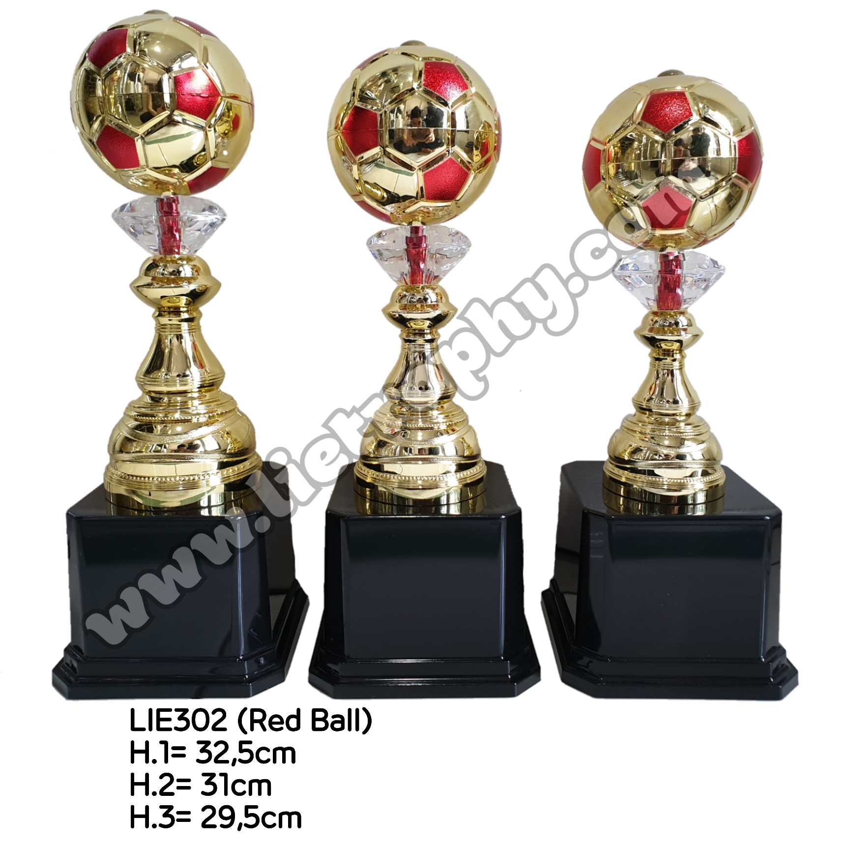Piala Import Red ball Kode 53 – Lie Trophy